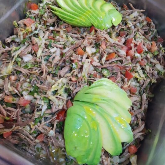 Receta de Cóctel de Curiles hondureño